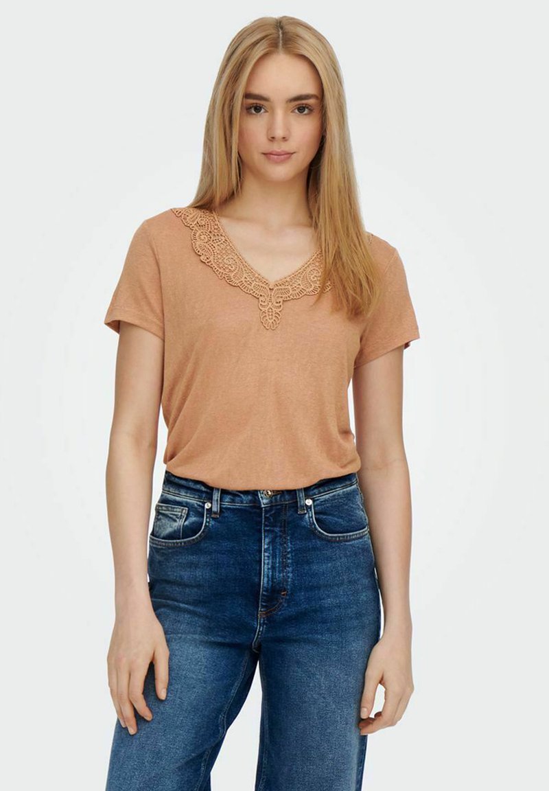 ONLY Basic T-shirt - indian tan/camel - Zalando.de