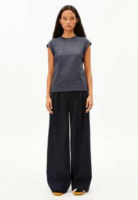 ARMEDANGELS UN-WASTED - T-Shirt basic - steel melange undyed/dunkelgrau ...