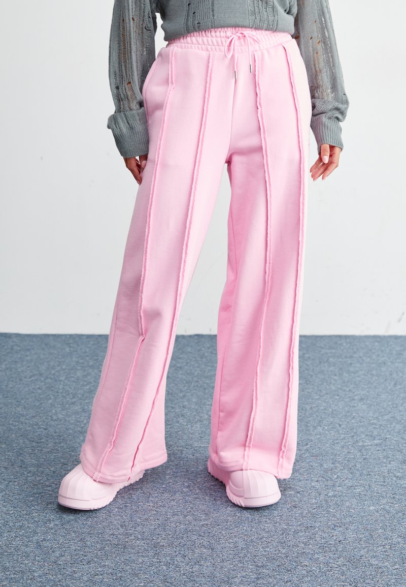 adidas Originals Tracksuit bottoms - true pink/pink - Zalando