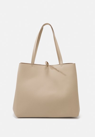 Coccinelle MYRTHA MAXI LOG - Bevásárlótáska - skin/homok - Zalando.hu