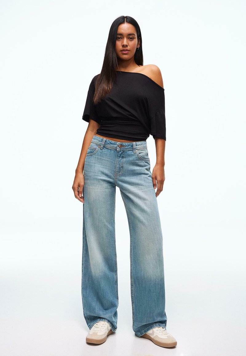 Bershka Baggy Jeans - blue denim - Zalando.ie