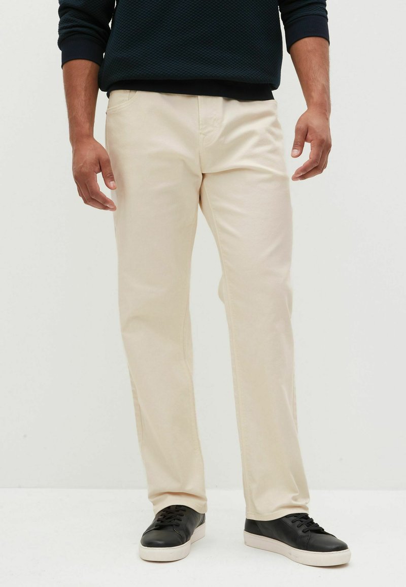 Next EDIT - Jean droit - ecru white/blanc - ZALANDO.BE
