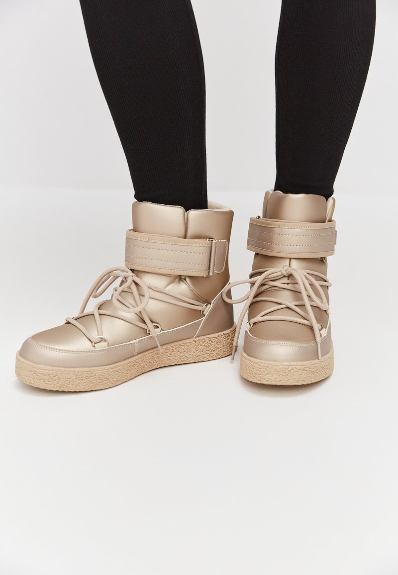 Cesare Gaspari Winter boots - beige - Zalando