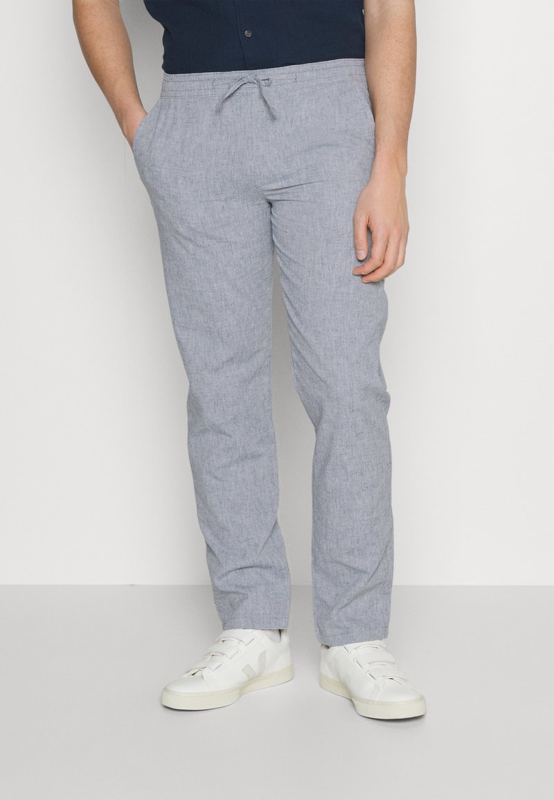 Selected Homme SLHSTRAIGHT-SILAS PANTS - Trousers - ensign blue/blue ...
