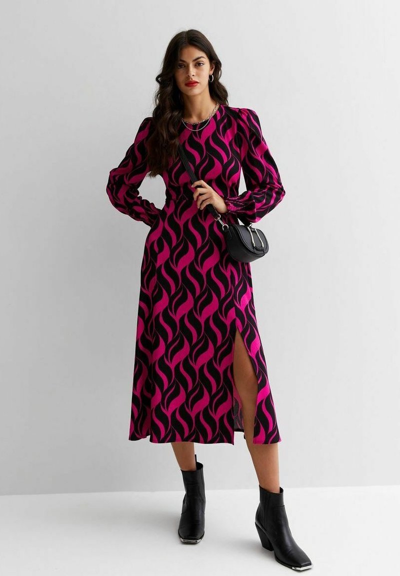 New Look LONG SLEEVE MIDI - Jurk - pink pattern/zwart - Zalando.be