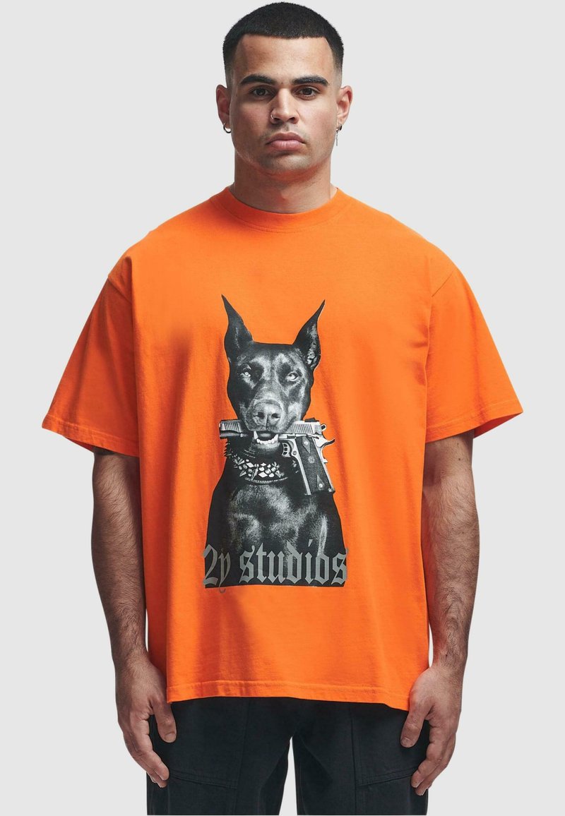 2Y Studios DOBERMAN - Nyomott mintás póló - orange/narancs - Zalando.hu
