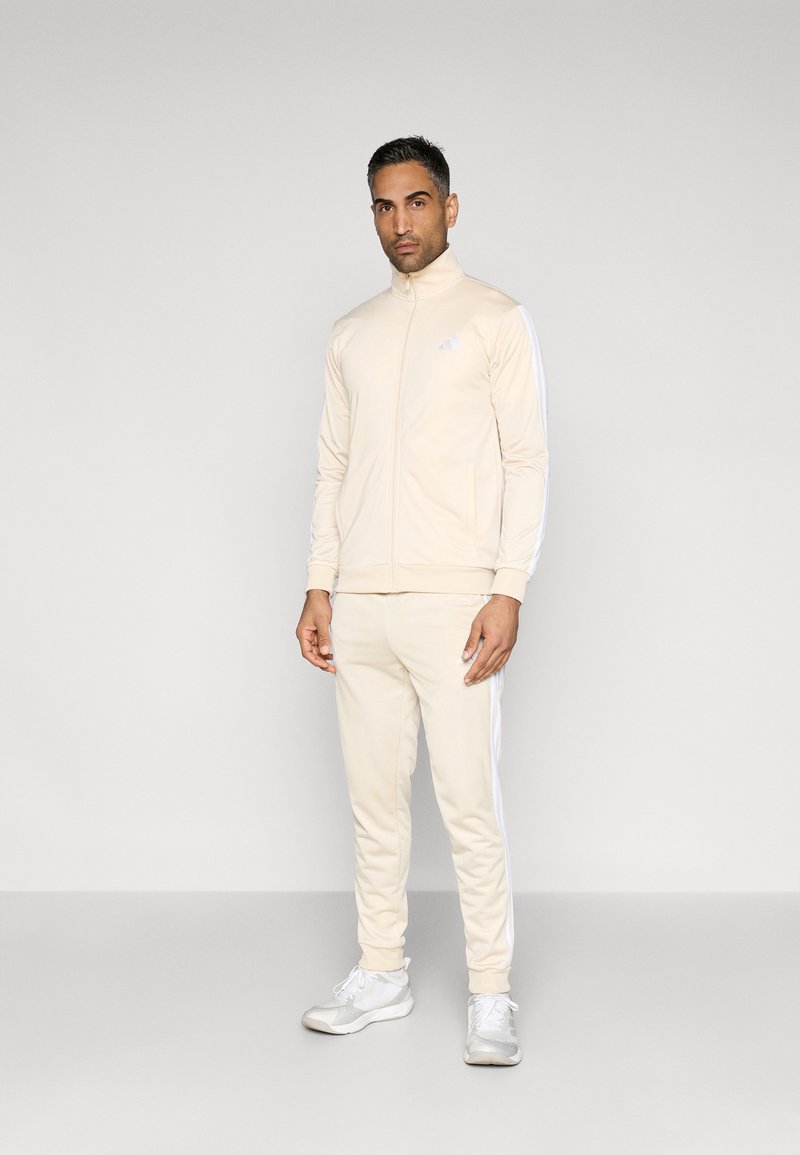 adidas Sportswear M 3S TR TT TS SET - Tracksuit - crystal linen/white/khaki - Zalando