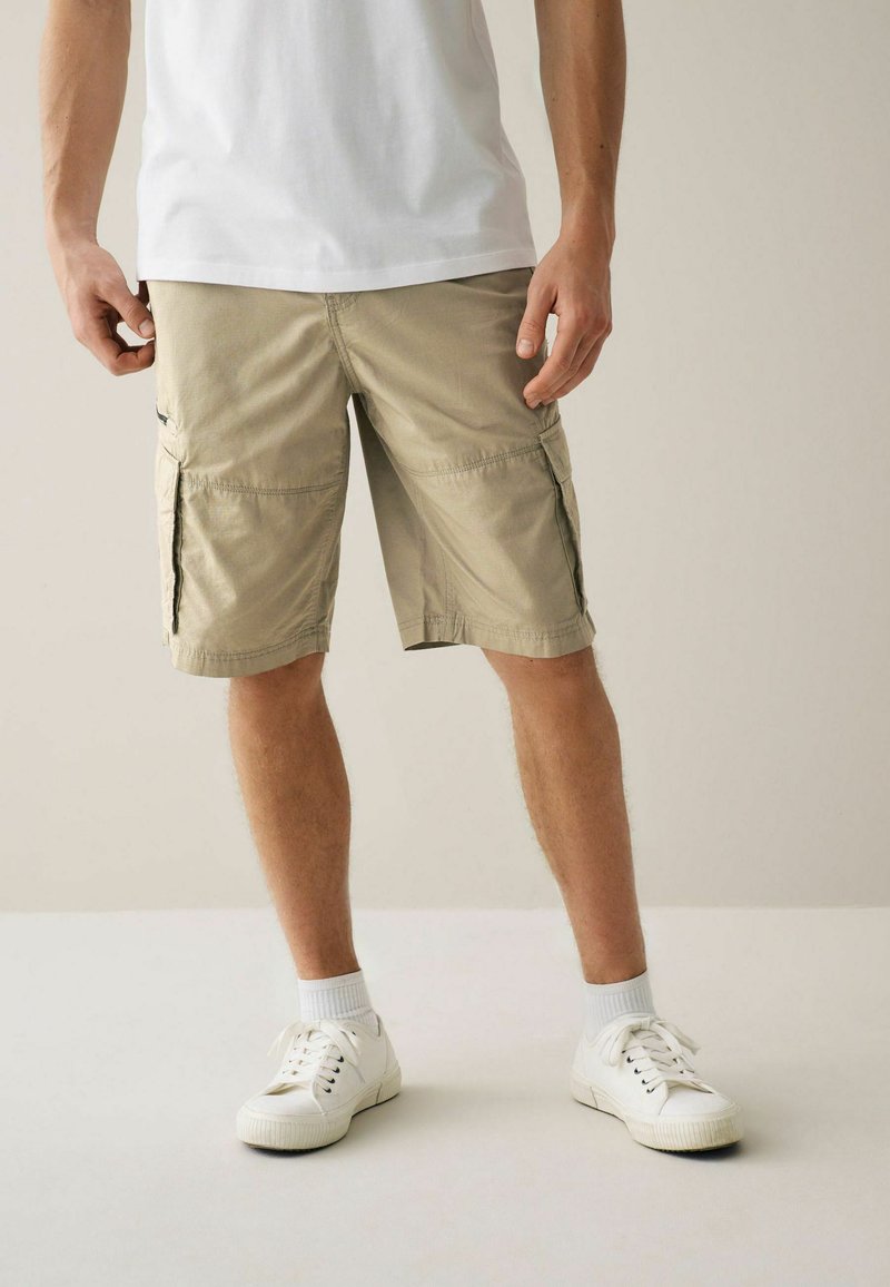 Next BELTED CARGO SHORTS - Shorts - stone/beige - Zalando.es