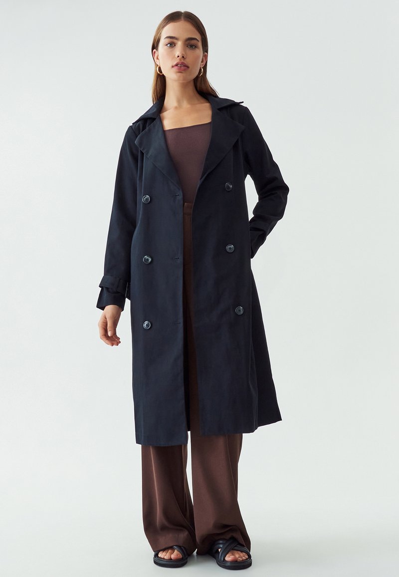 CALLI CARLA - Trenchcoat - black/antraciet - Zalando.nl