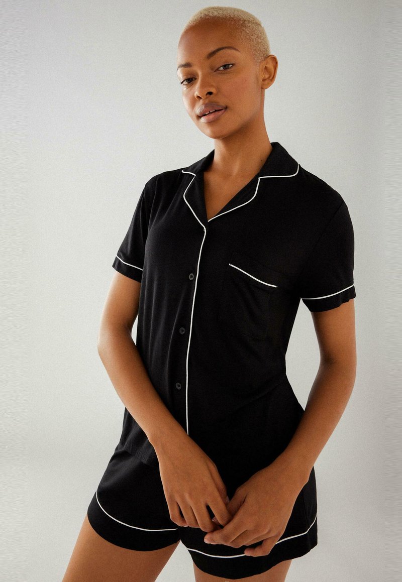 Chelsea Peers BUTTON UP SHORT SET - Pyjamas - black - Zalando.ie