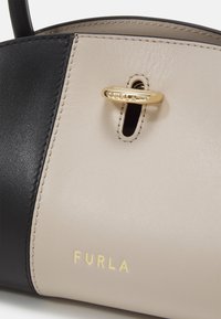 Furla GENESI MINI TOTE - Handtas - fullmoon/nero/zwart - Zalando.nl