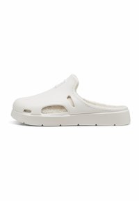 Puma SHIBUI - Slip-ins - warm white putty/vit - Zalando.se