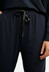 Liberté Essentiel Nadrágok - night sky/sötétkék - Zalando.hu