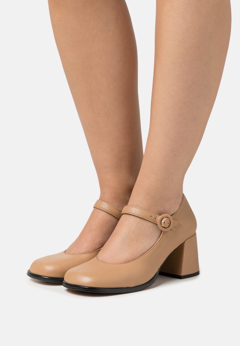 ÁNGEL ALARCÓN Pumps - beige - Zalando.ch
