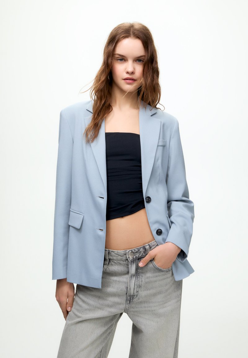 PULL&BEAR DOUBLE-BREASTED WITH FLAP POCKETS - Blazer - blue/blå - Zalando.se