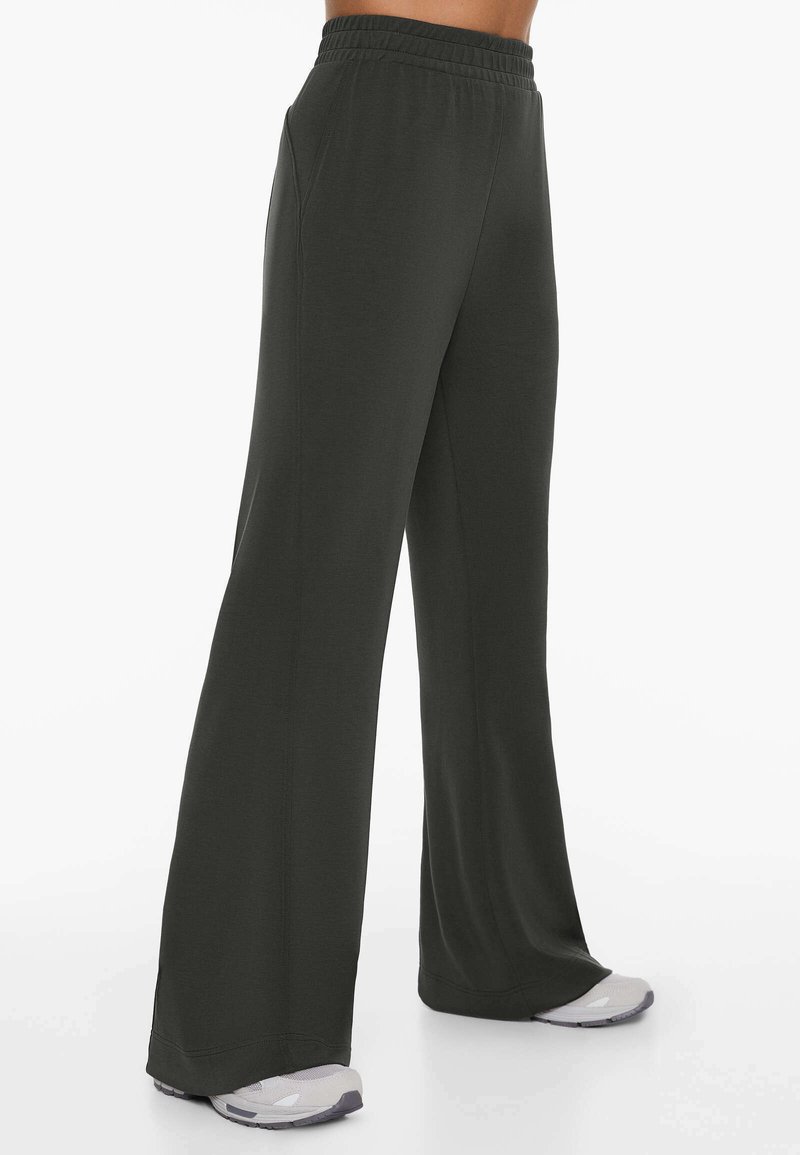 OYSHO SOFT TOUCH FLARE - Tracksuit bottoms - mottled dark grey - Zalando.ie