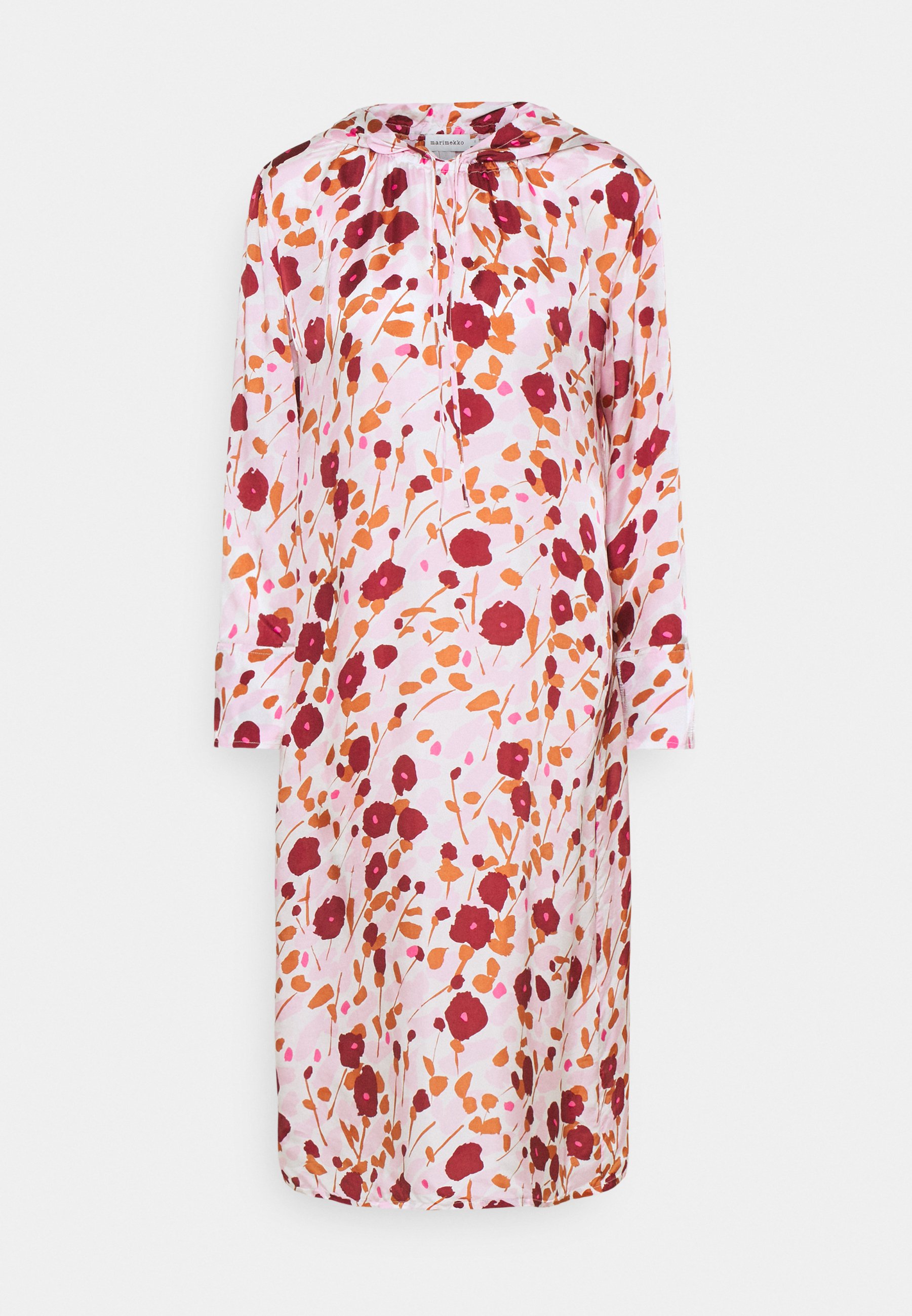 Smultron dress - subtitlece