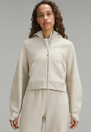 Ropa y zapatos de mujer | La mejor selección en Zalando