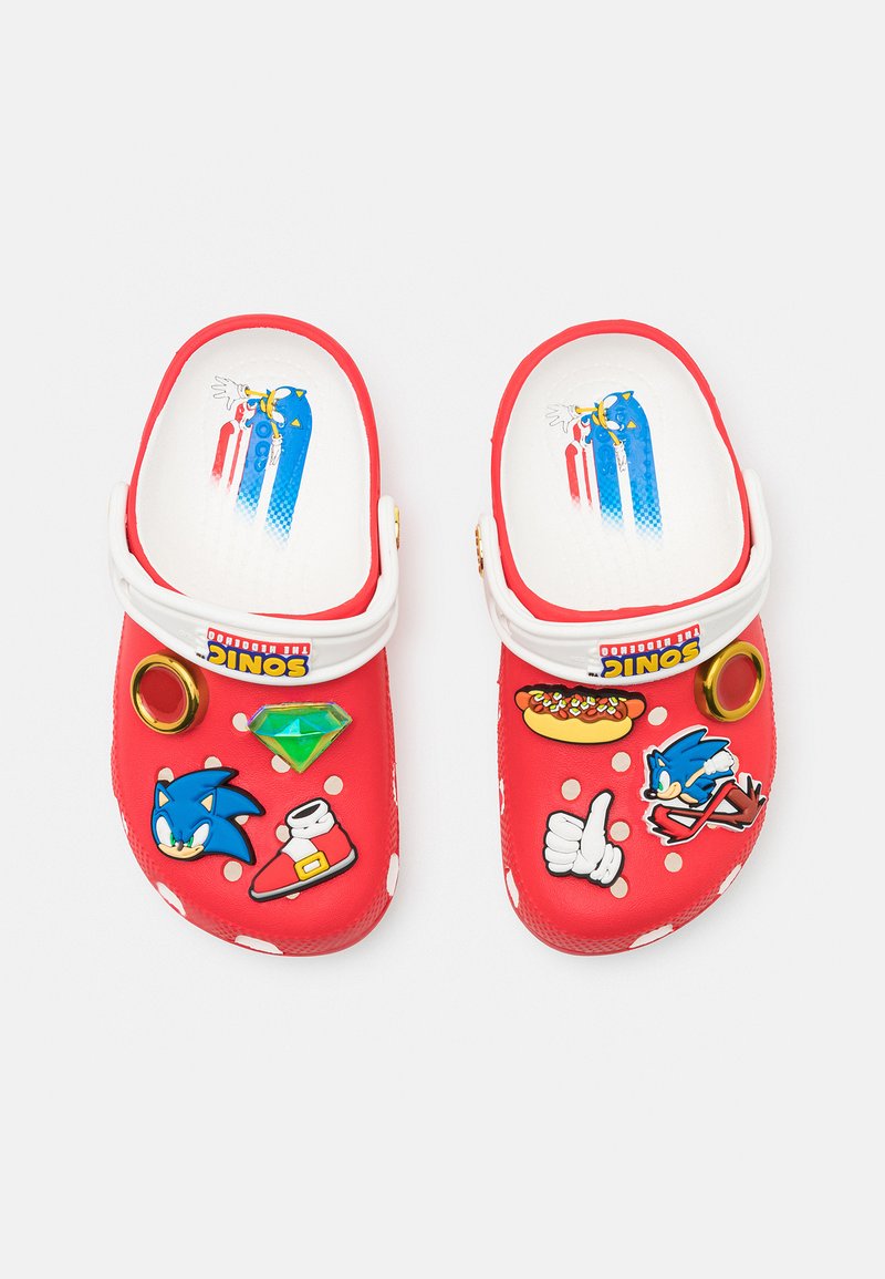 Crocs SONIC THE HEDGEHOG CLASSIC UNISEX - Pool slides - red - Zalando.co.uk