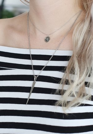 Glanzstücke München MÜNCHEN - Ketting - silber/zilverkleurig - Zalando.nl