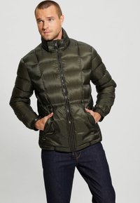 Guess Gewatteerde jas - vert/groen - Zalando.be