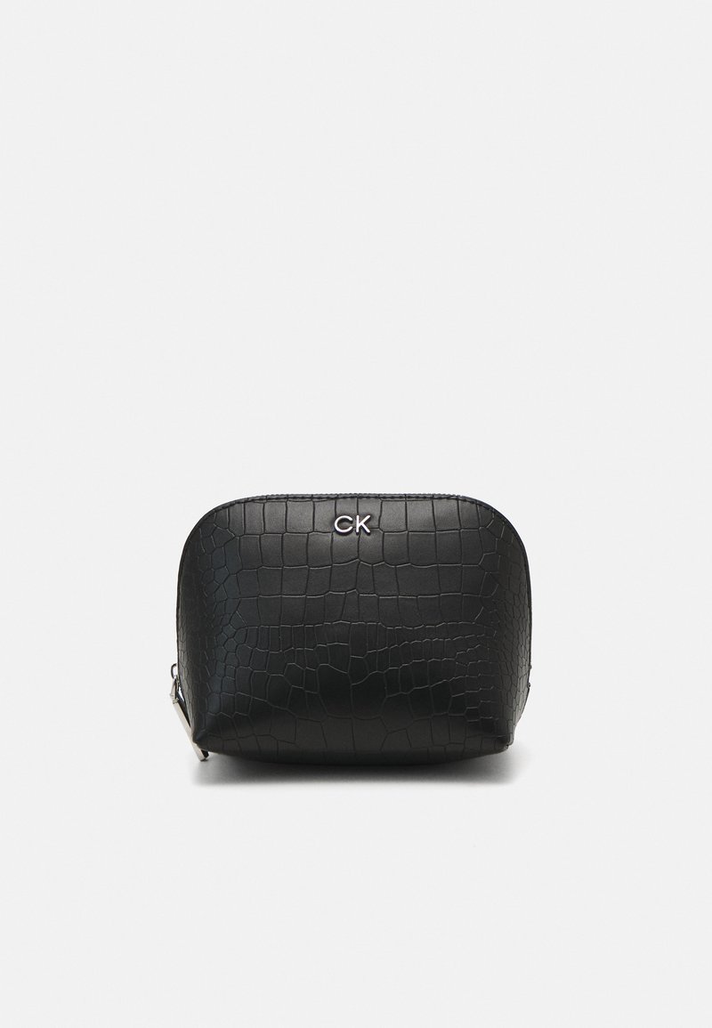 Calvin Klein DAILY POUCH CROCO - Wash bag - black/black - Zalando