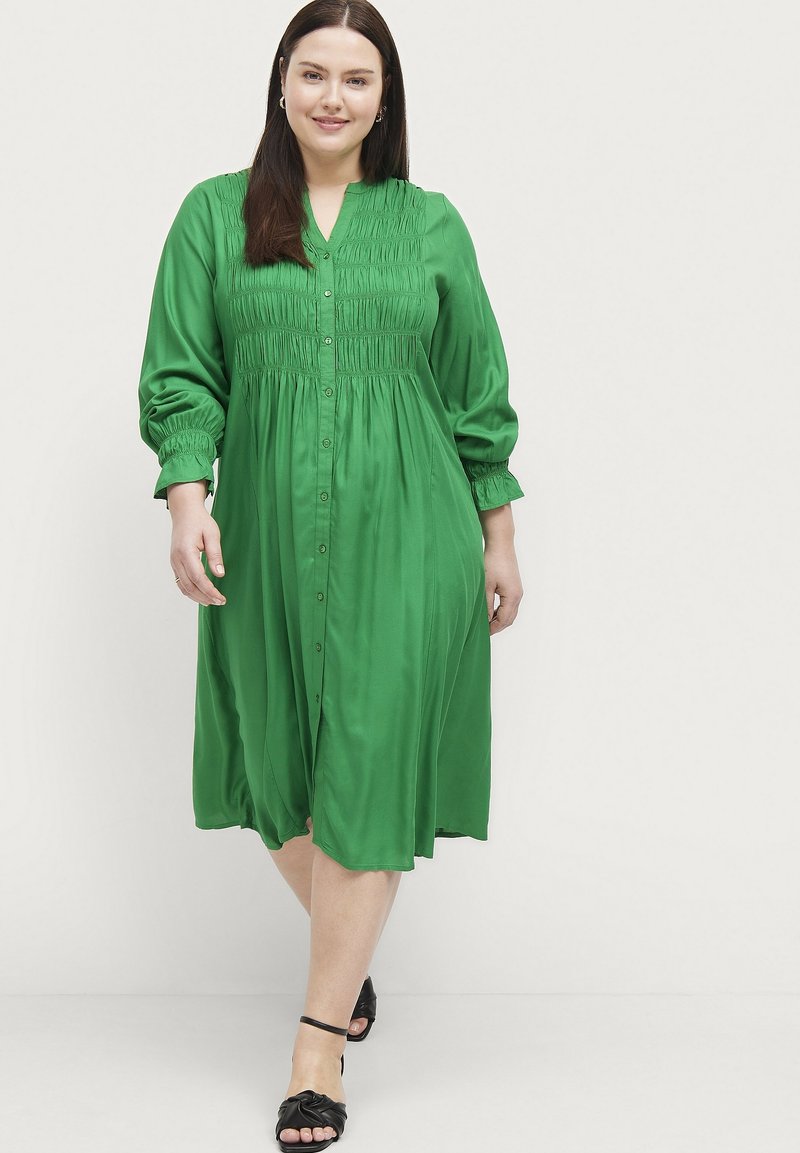 Ellos Plus collection BEATRICE - Freizeitkleid - grün - Zalando.at
