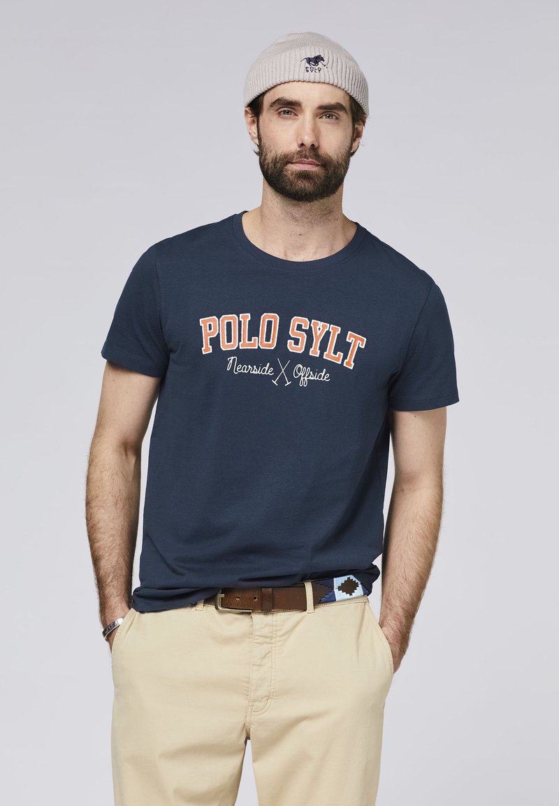 Polo Sylt MIT LOGO-SCHRIFTZUG - Print T-shirt - total eclipse/dark blue ...