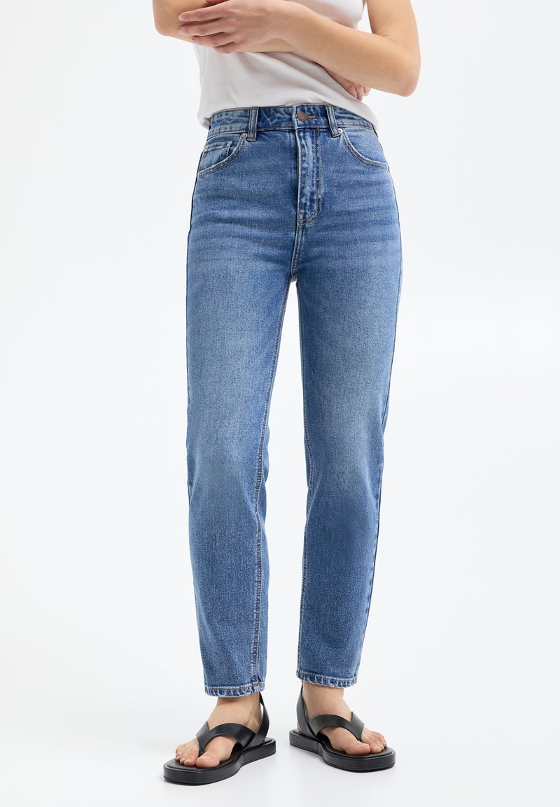 PULL&BEAR BASIC MOM COMFORT - Jean droit - blue denim/denim bleu - ZALANDO.BE