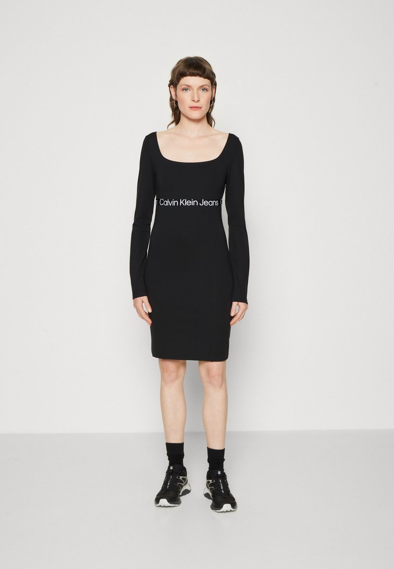 Calvin Klein Jeans LOGO ELASTIC MILANO DRESS - Etuikleid - black ...