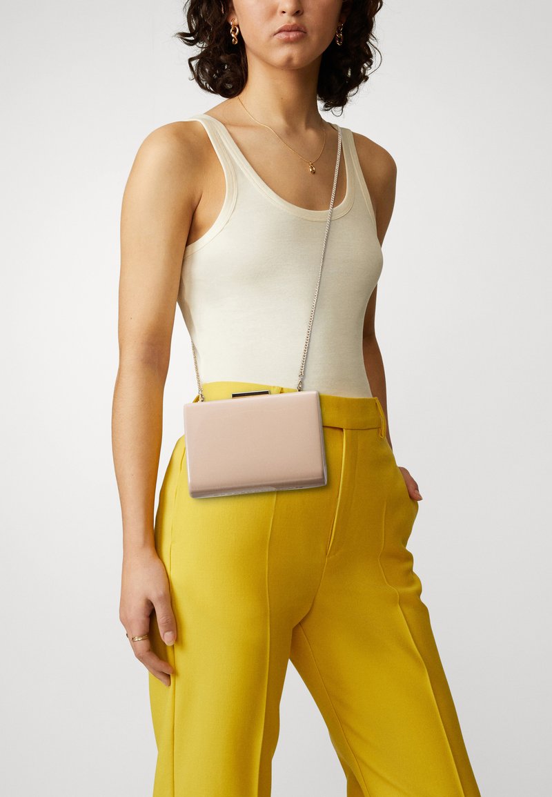 PARFOIS PARTY - Clutch - nude - Zalando.at