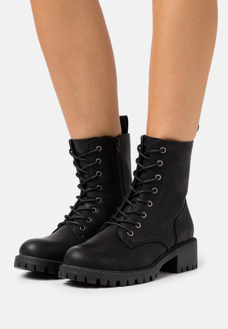 Rubi Shoes by Cotton On HARLOW LACE UP BOOT - Veterboots - black/zwart ...