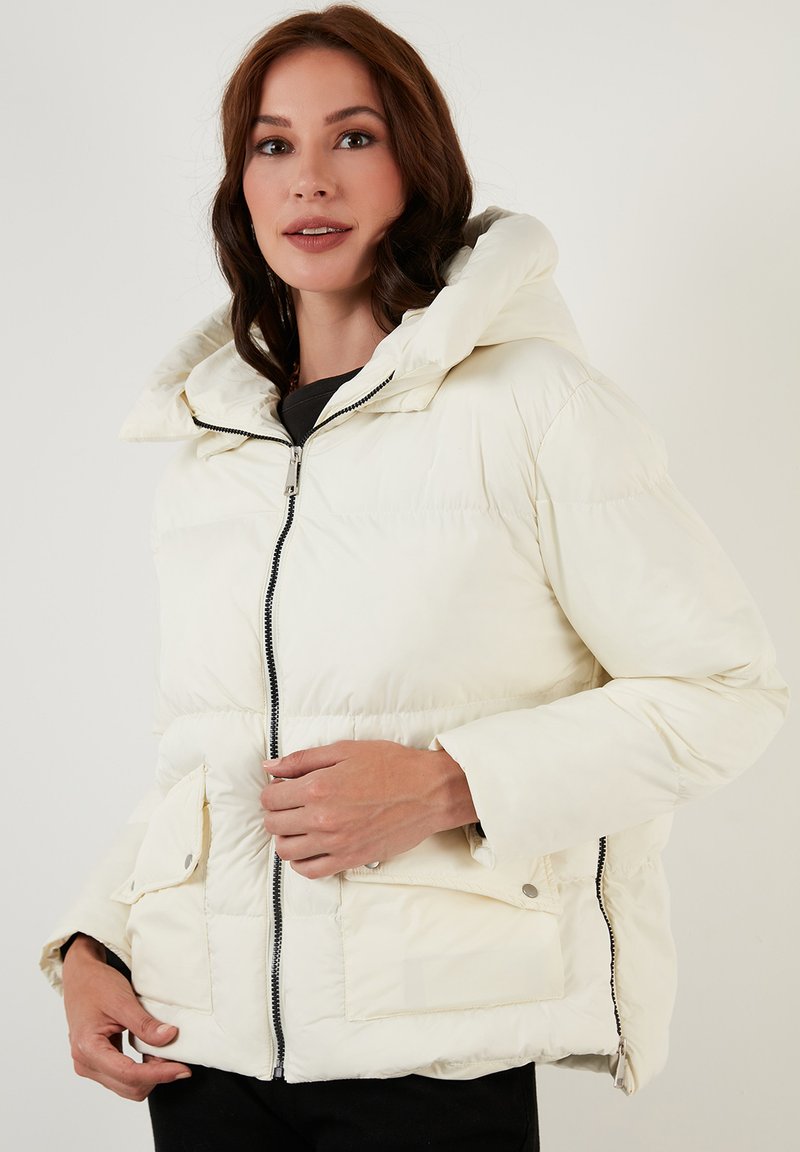 LELA REGULAR FIT - Winter jacket - ecru/off-white - Zalando.ie