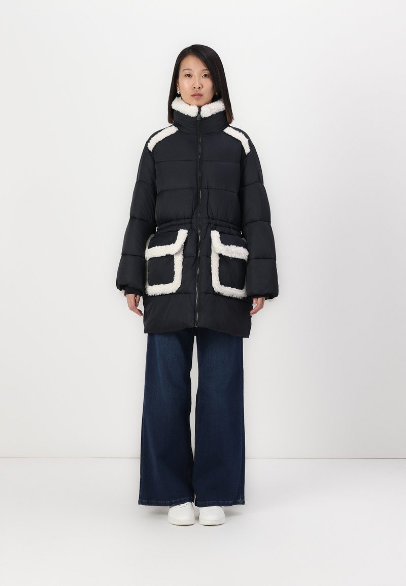 UGG AMAL PLUSHSEAM PUFFER COAT - Vinterfrakke - black/sort - Zalando.dk