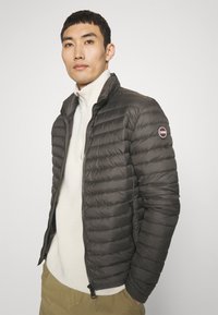 Colmar Originals Chaqueta de plumas - vulcan black/negro - Zalando.es