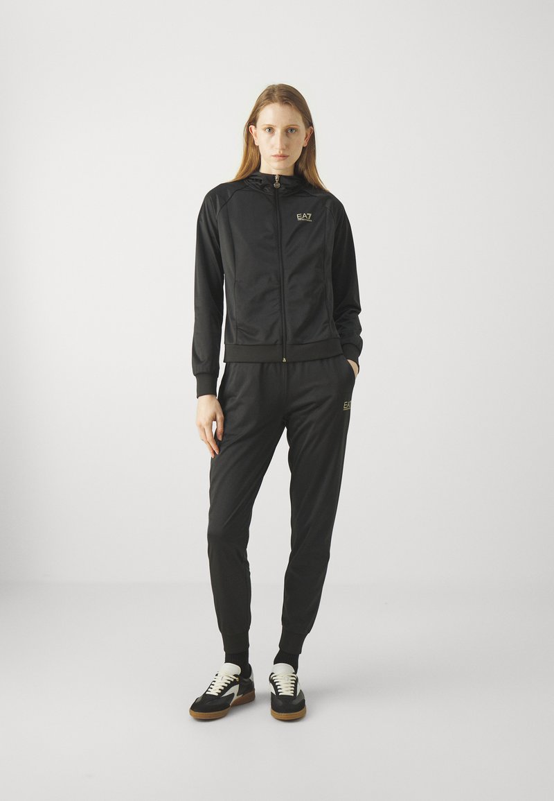 EA7 Emporio Armani TRACKSUIT - Pantalon de survêtement - nero/noir - ZALANDO.BE
