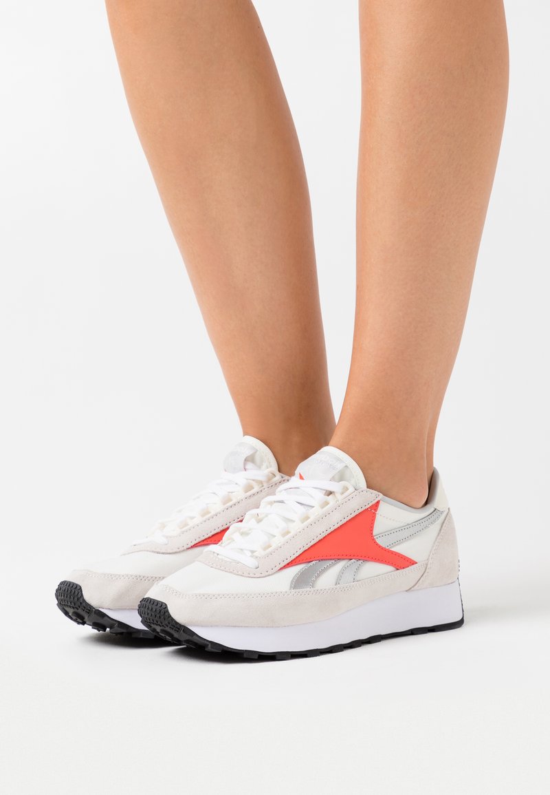Reebok Classic PRINCESS - Sneaker low - chalk/vivid orange/silver ...