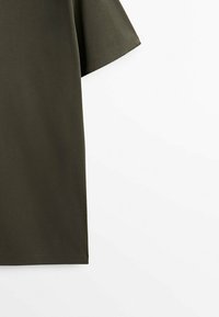 Massimo Dutti KURZÄRMELIGES AUS REINER - T-shirt basique - dark green ...