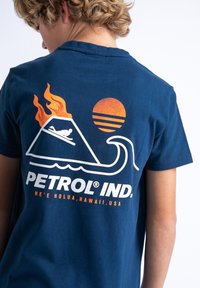 Petrol Industries T-Shirt print - petrol blue/blau - Zalando.de