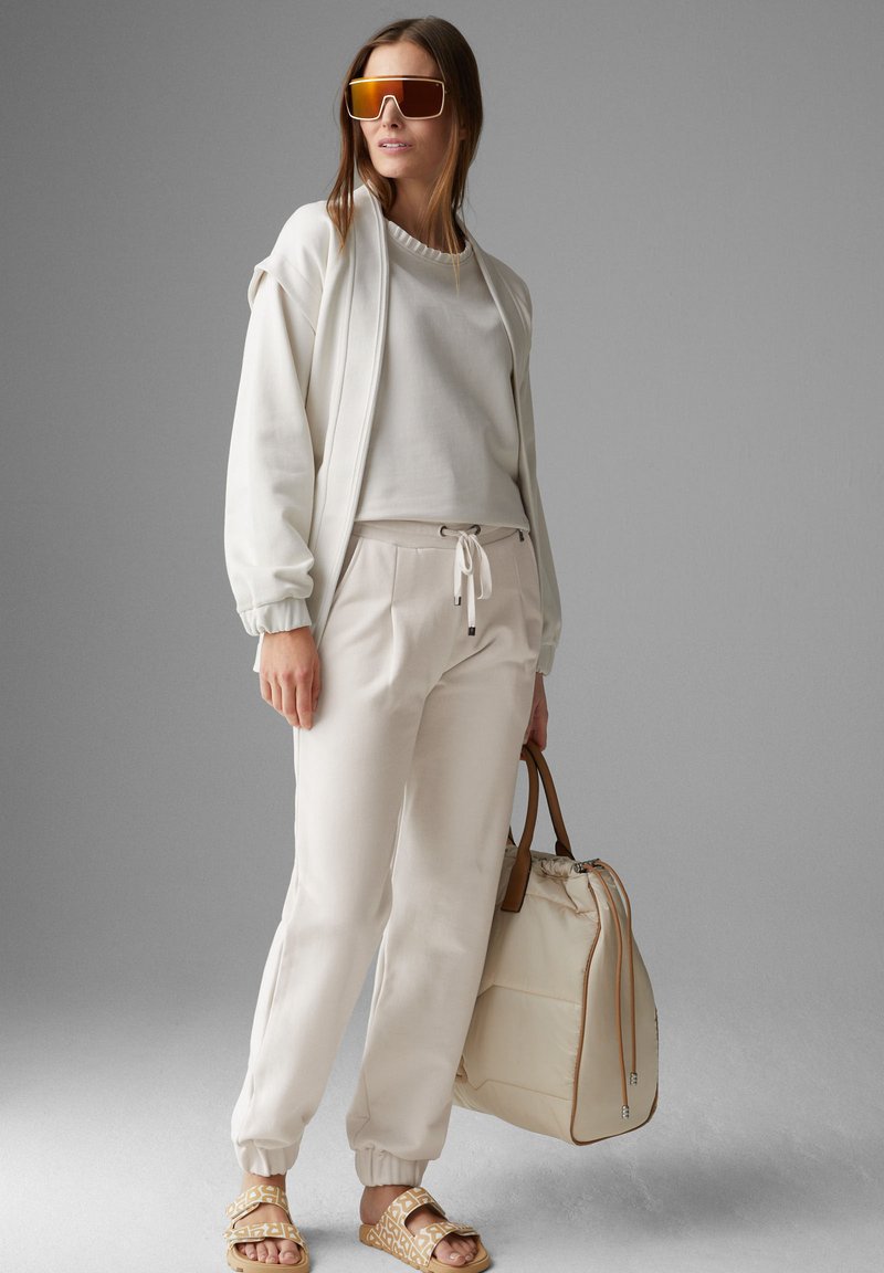 Bogner IBUKI - Tracksuit bottoms - off white/off-white - Zalando.ie