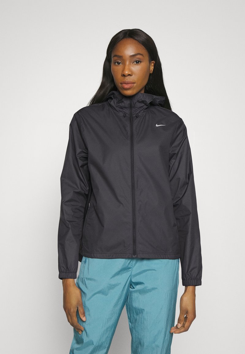 Nike Performance ESSENTIAL - Running jacket - black/silv/black - Zalando