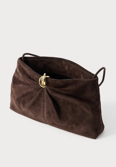 Loeffler Randall CORRINE GATHERED MULTI RING - Clutch - moro/brown ...