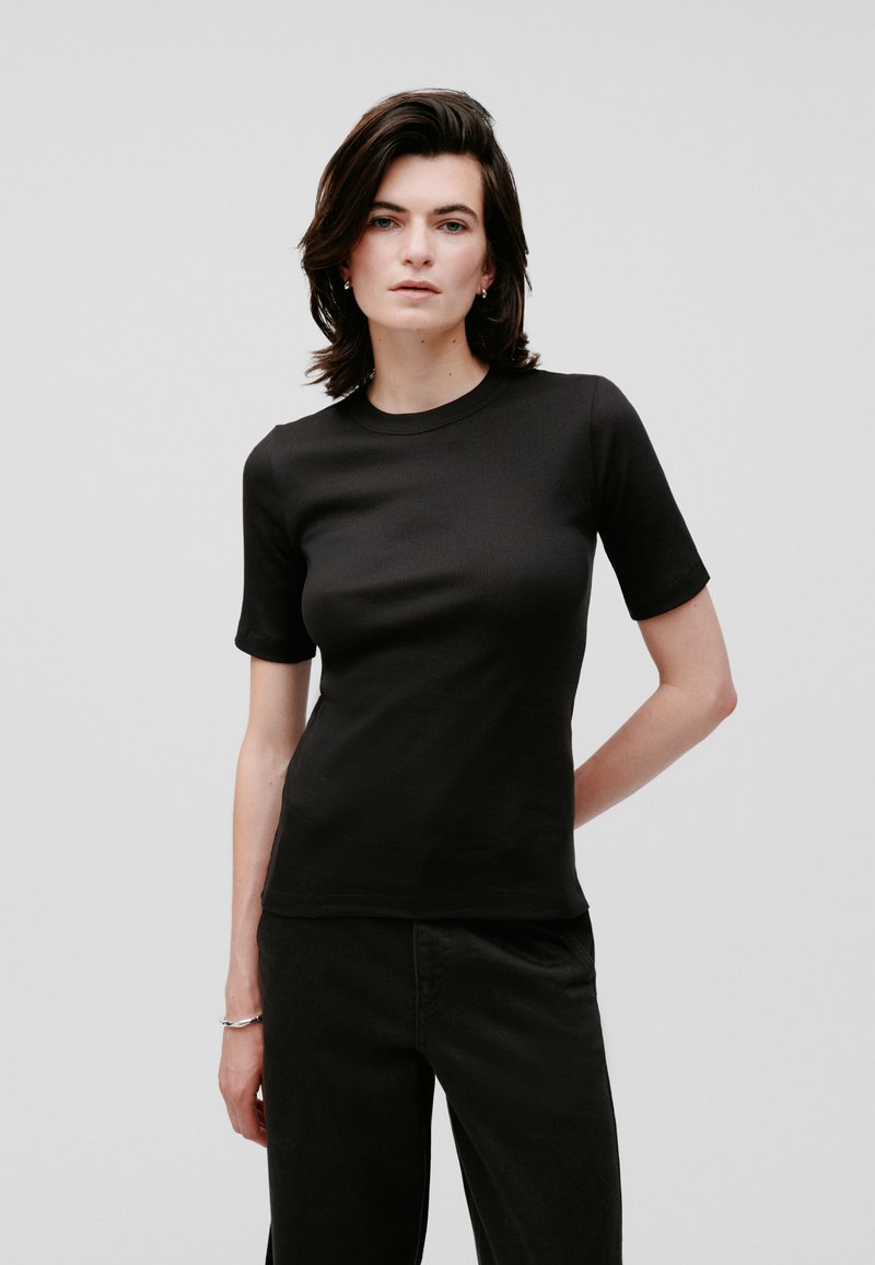IVY OAK KRISTIN - Basic T-shirt - dark brown - Zalando