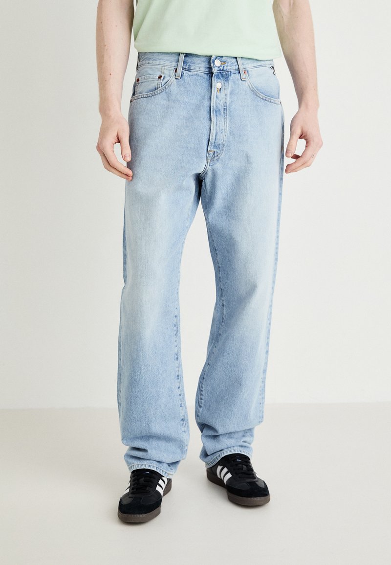 Replay M9Z1 JEANS - Jeans Relaxed Fit - super light blue/light-blue ...