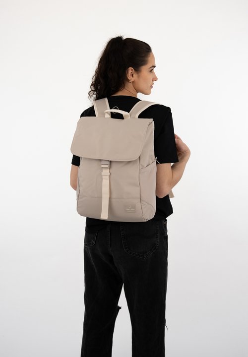 Johnny Urban ROBIN LARGE - Tagesrucksack - sand - Zalando.ch
