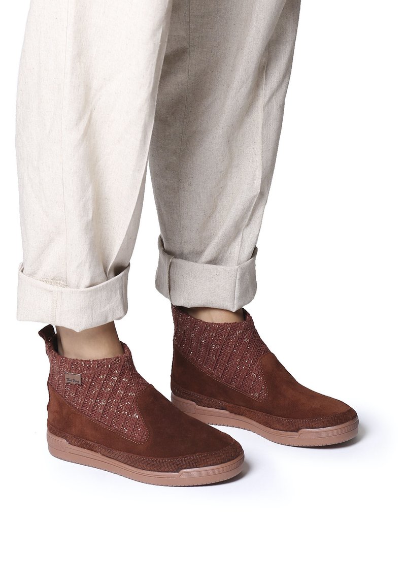 Toni Pons GIGI - Tronchetti - red/rame - Zalando.it