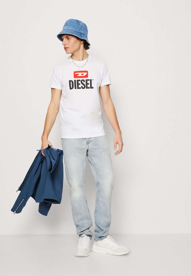 Diesel LOGO DIEGO FIT UNISEX - Print T-shirt - 100/white - Zalando