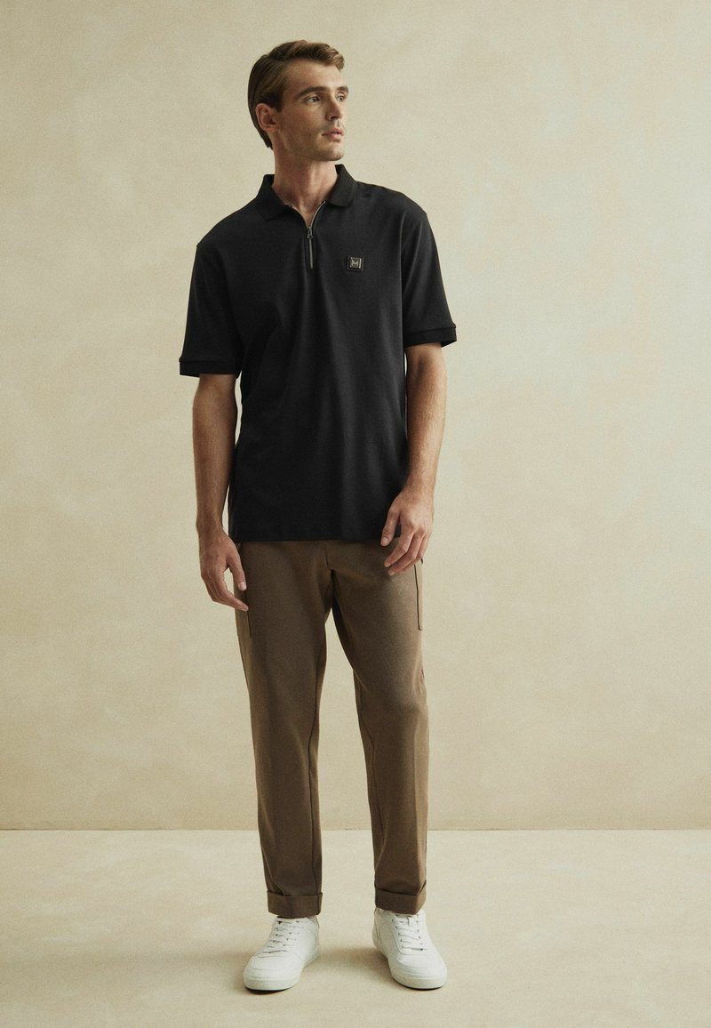 Next PLAIN REGULAR FIT - Poloshirt - black/schwarz - Zalando.de