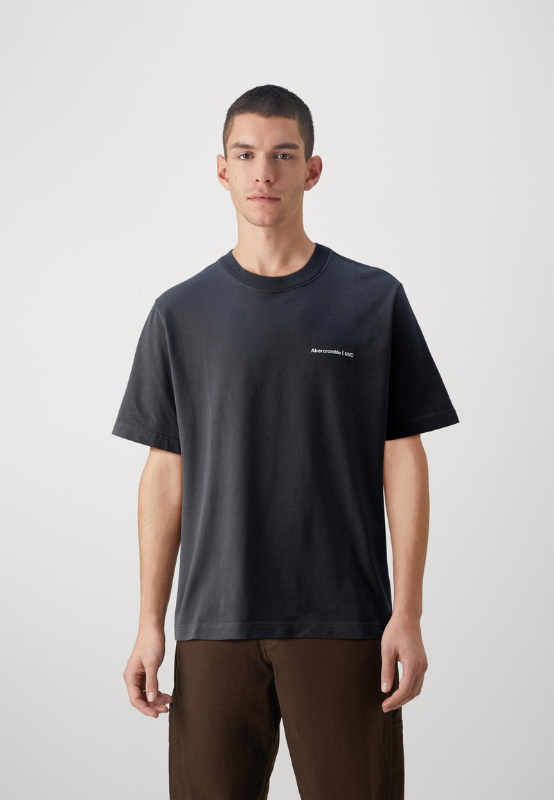 Abercrombie & Fitch BIOPOLISH MICROSCALE LOGO - T-Shirt basic - phantom ...