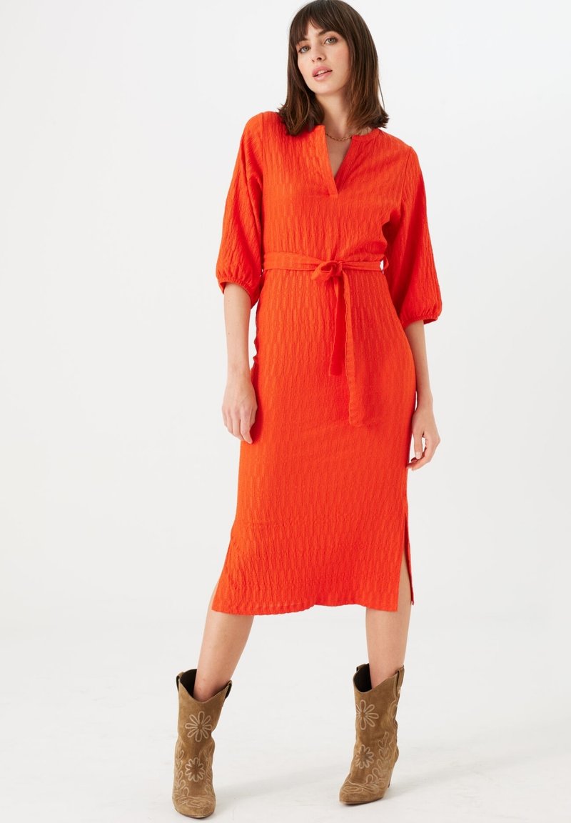 Garcia Freizeitkleid - manderin red/orange - Zalando.de